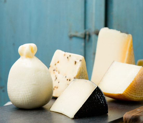 Prodotti tipici della Sardegna. Vino, olio, formaggi, salumi Sardi